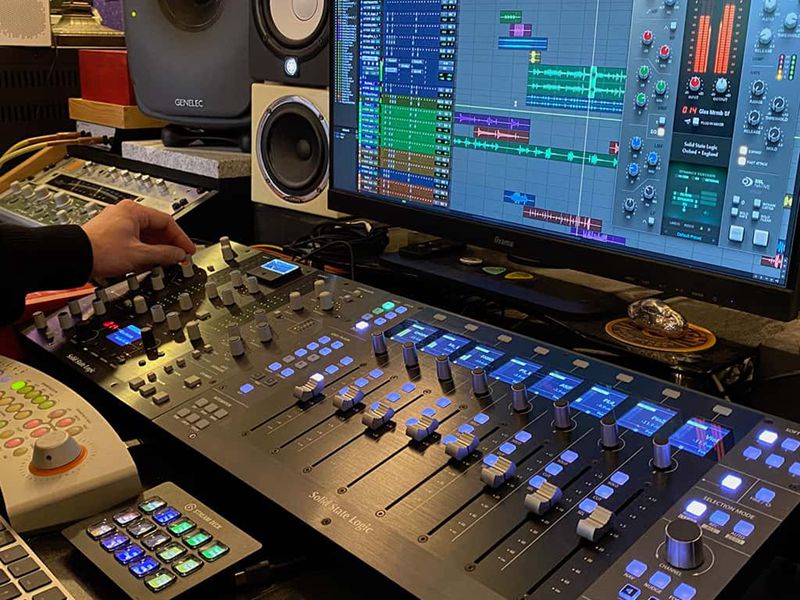 SSL UF8 数字混音器 | 博派创意礼品小铺